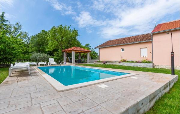 Three-bedroom Holiday Home In Neoric - Croatie