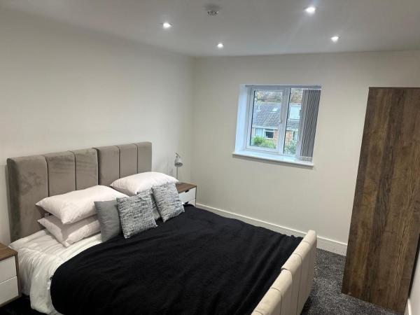 2-bedroom Gems - Travel Easily Between Cities - East Midlands Airport (EMA)