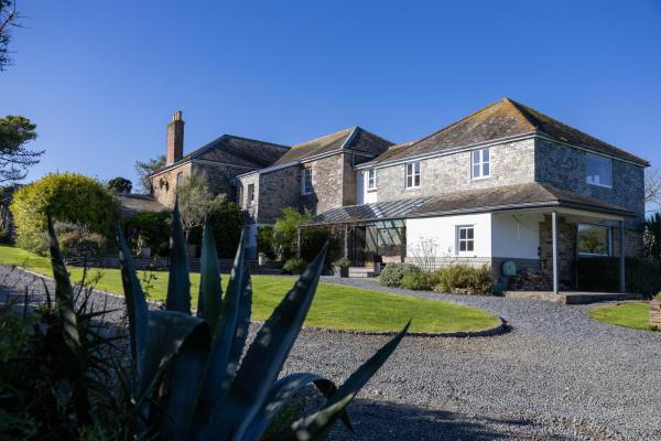 Trevornick Farm House - Crantock