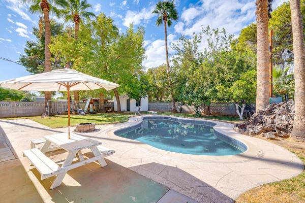 8 Mi To Dtwn Pet-friendly Phoenix Home! - Phoenix, AZ