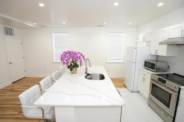 Spacious And Brand New Apartment In Point Breeze - Prime Location - South Street - Philadelphia