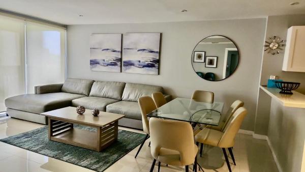 Cozy 2br 2ba Retreat At Beachfront Resort, Heated Pool! - South Padre Island, TX