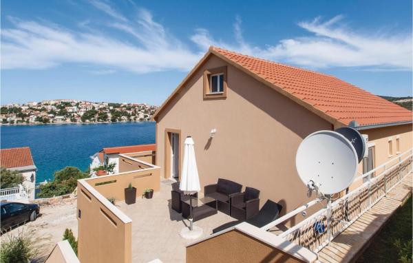 Apartment Zatoglav With Sea View 08 - Primošten