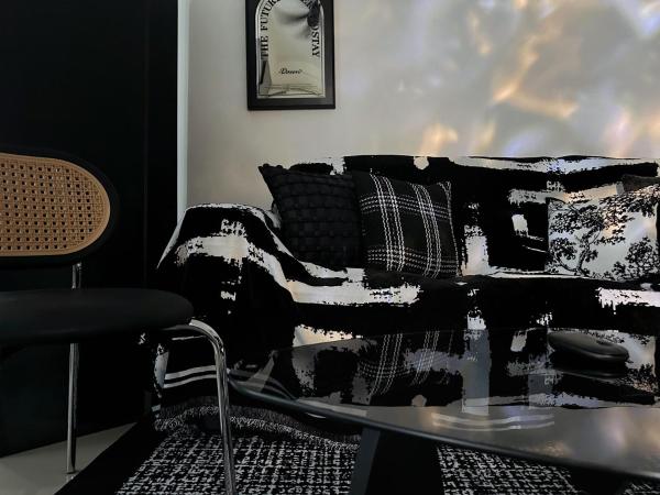 Mount Austin Studio With Hd Projector Fast Wifi - Johor Bahru
