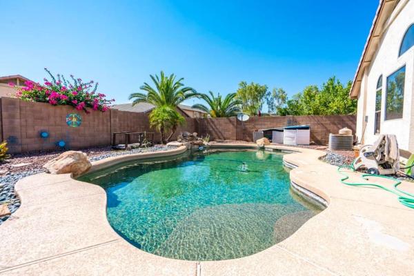 Cozy House Near I-10 With Pool Heater, Hot Tub, Bbq - Arizona