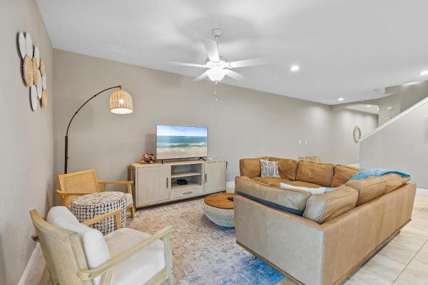 Oceans 25- Lazy Beach Days - Daytona Beach, FL