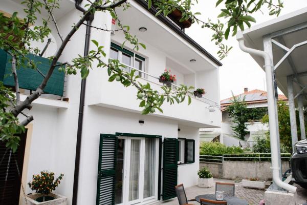 Appartement Petri (102351-a2) - Murter