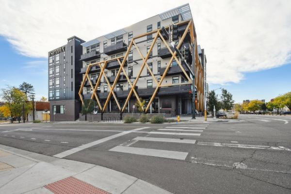 Urban Elegance | Espadin Lohi - Athmar Park - Denver