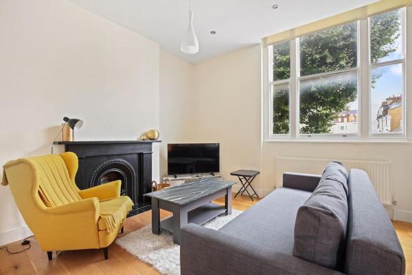 Stylish 1-bed Flat In Prime Kensington Location - Kingston upon Thames