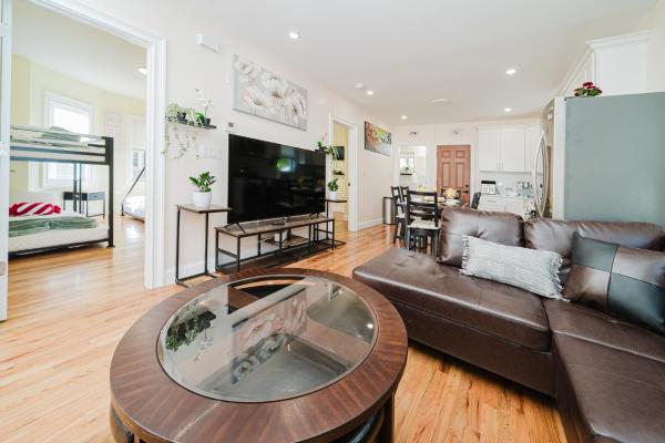 14-1- 3br Milton -Cozy Apt Near Blue Hills Museum - Newton, MA