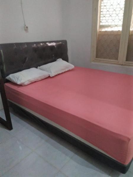 De Huis Van Sri - 泗水