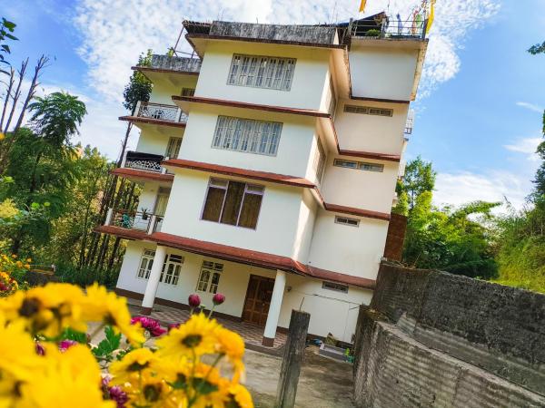 Tenzing Hillary Pinasha Homestay - Sikkim