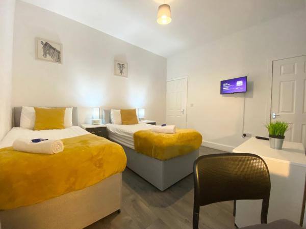 Emerald Living - Stoke-on-trent Central, Close To Water World & Alton Towers, With Free Parking! - Stoke-on-Trent