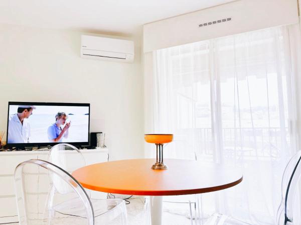 1 Min To Sea, Parking, Ac, Terrace, 15 Min Monaco - Roquebrune-Cap-Martin