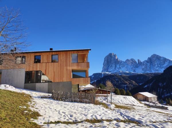 Apartments Emilia - Selva di Val Gardena, Italy