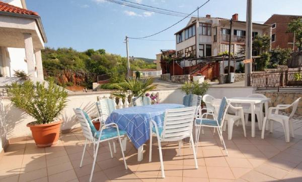 Apartment And Rooms Luka - Punat