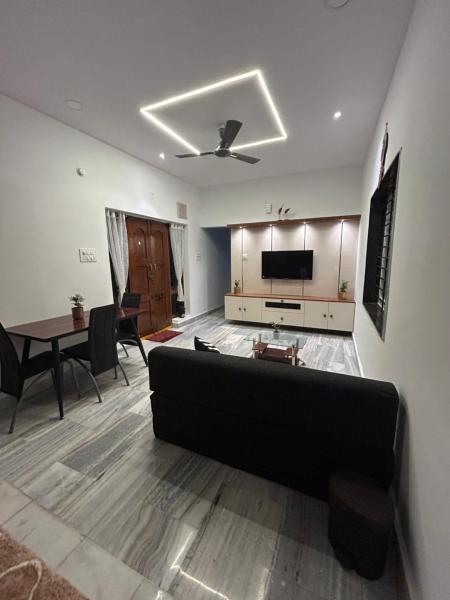 Guhan Homestay - 1bhk Serviced Apartments- Full Furnished & Full Kitchen, Wifi & Balcony - Hyderabad
