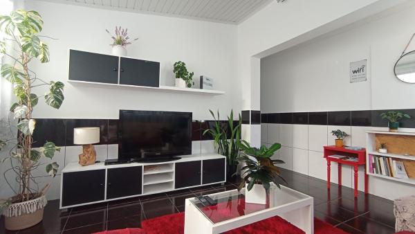 Kanela Guest House - Machico