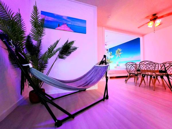 "沖縄の美ら海をイメージしたコンセプトルーム&スマートハウス, 人気のリゾートタウン北谷で暮らすように過ごす, ゆったり64平米2ldk" Villa Blu Okinawa Chatan 2-1 ヴィラブルー沖縄北谷2-1 - Okinawa, Japan