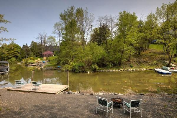 Cozy Athens Cabin On The Lake With Hot Tub & Backyard - State of New York