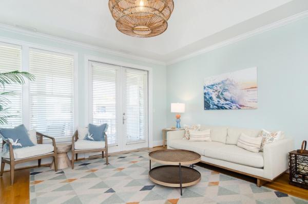 Greensboro Getaway By Bryant Real Estate - Wrightsville Beach, NC