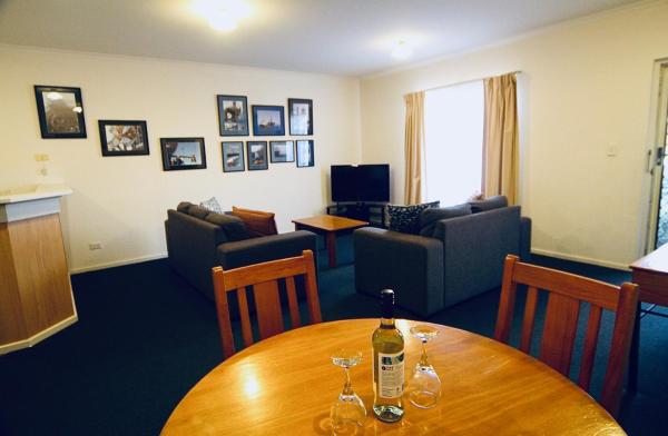 North Adelaide "The Grand" Apartments - Parking - Adelaide