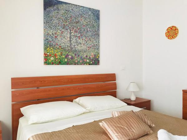 Pizzo Beach Club One Bed Apartments 128g - Pizzo