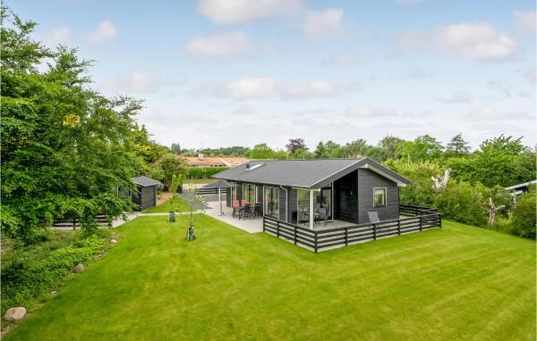 Lovely Home In Frederiksværk With Wifi - Danemark
