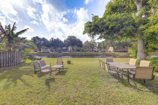 Riverfront Backyard And Grill Sunrise Family Home - Plantation, FL