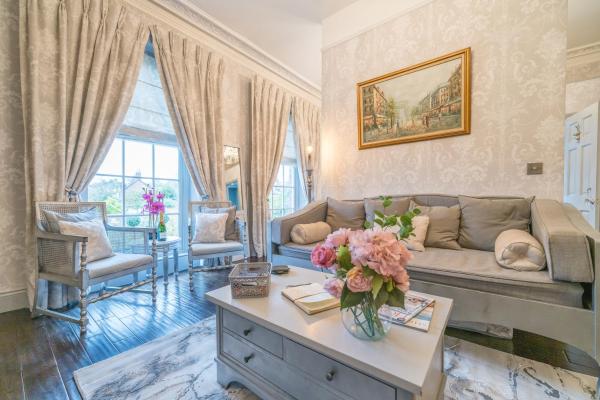 Pass The Keys Elegance And Decadence In The Heart Of Shrewsbury - Shrewsbury