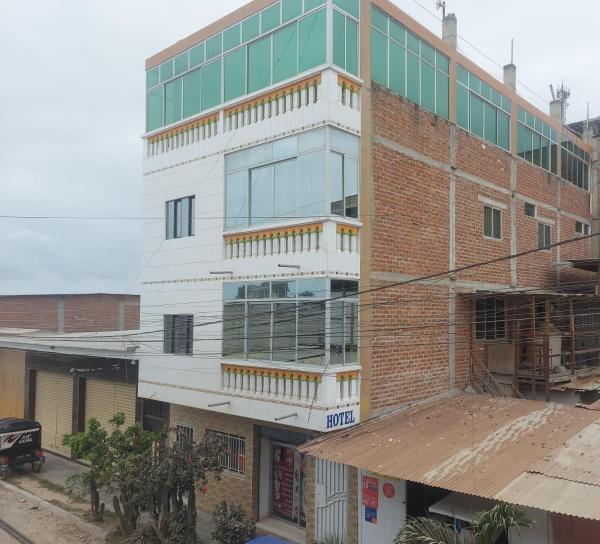 Puerto Pizarro Inn - Loja