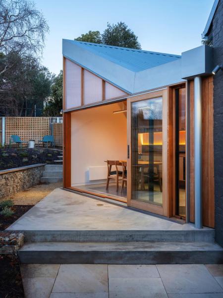 Little Brick Cottage - Hobart