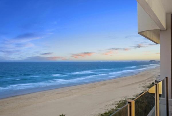 Dorchester On The Beach - Broadbeach