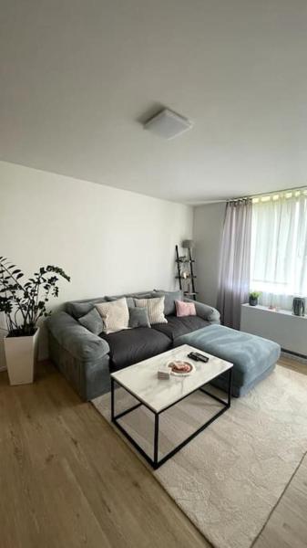 Zentrale Und Gemütliche Wohnung In Neuss - Dormagen