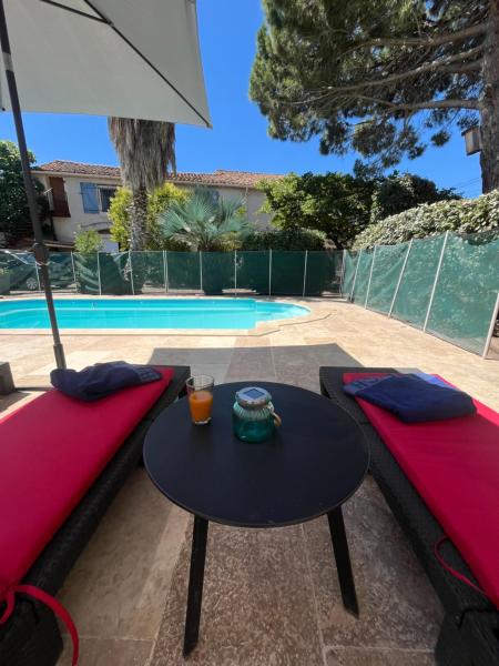 Le Colibri Bleu - Capestang