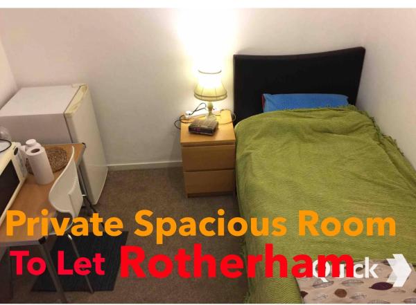 1st Floor Large Single Room For One Person In Rotherham Plus Kitchen - Sheffield