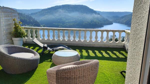 Ma Villa Au Bord De L'eau - Pontgibaud