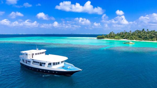 Aisha Safari - Maldives