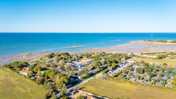 Camping Paradis 4 éToiles A La Corniche La Rochelle Angoulins - Châtelaillon-Plage