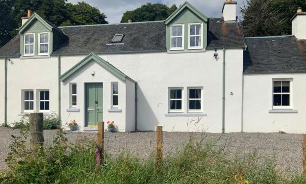 Balmore Farmhouse Near Lochness - Inverness