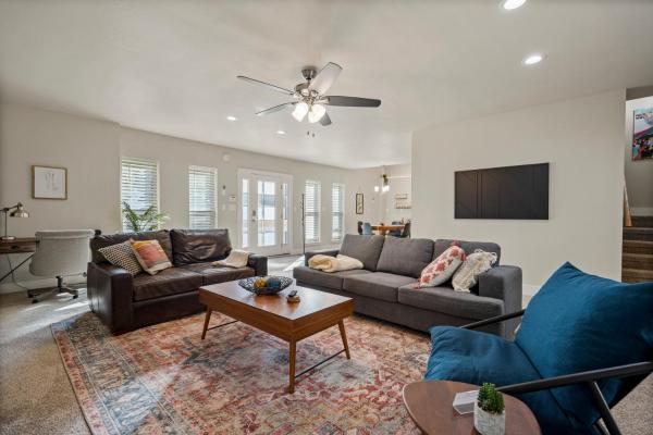 Turkey Mountain Bungalow By Tulsa Getaways - Tulsa, OK