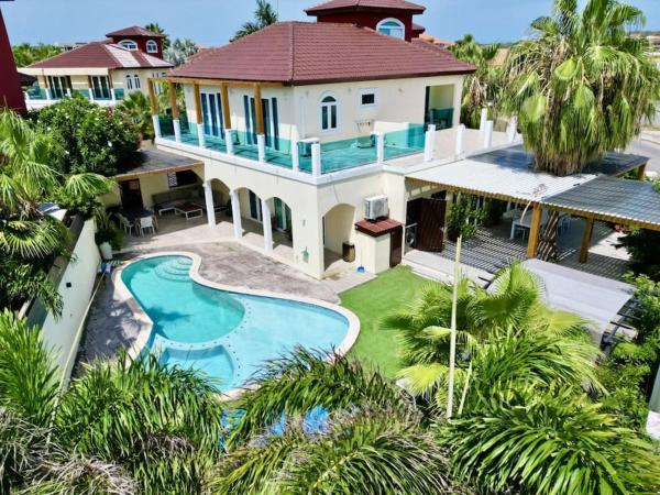 Palm Beach 6 Bedroom Villa With Private Pool Behind Marriott - Aruba