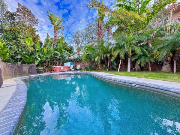 Rainforest Villa 4 Bedroom Poolspa Walk2disneyland - Anaheim