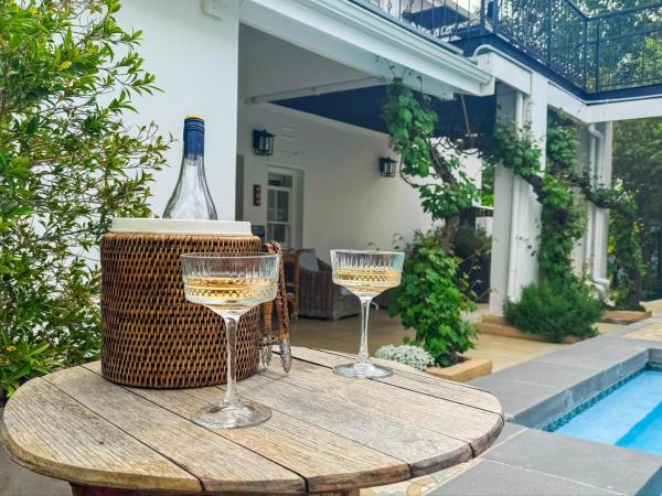 Le Petit Paris - Franschhoek