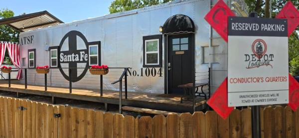 Historic Stay In Santa Fe Railcar - Depot Lodging - Brownwood, TX