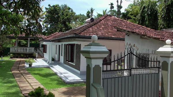 Sandasaranay - Hikkaduwa