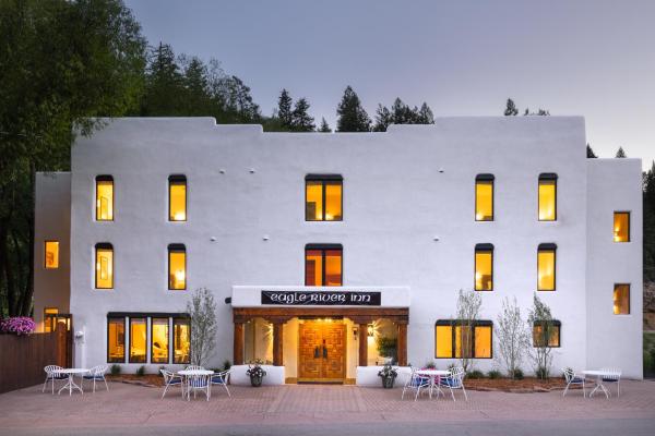 Eagle River Inn - Vail, CO