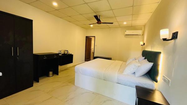 Orange Sky Inn - Goa