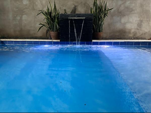 Habitación Y Piscina En Casa Compartida - パラグアイ