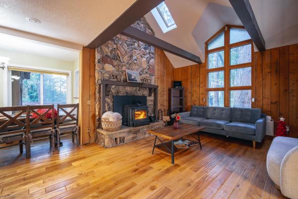 Winter Falls Cabin-stunning Views - Banning, CA